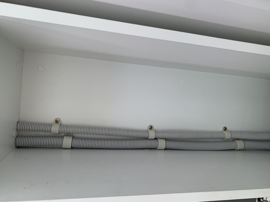 Blog 21 - Cupboards, Power, Lights Action! - De Mazing Adventures